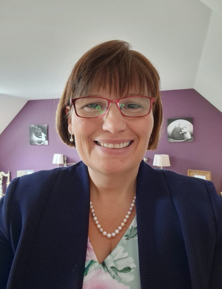 About me – Claire The Celebrant